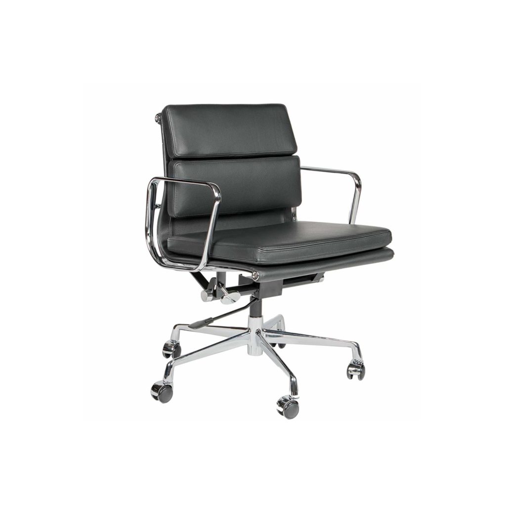 Eames designed Soft Pad Chair EA 219 | a steelform design classic